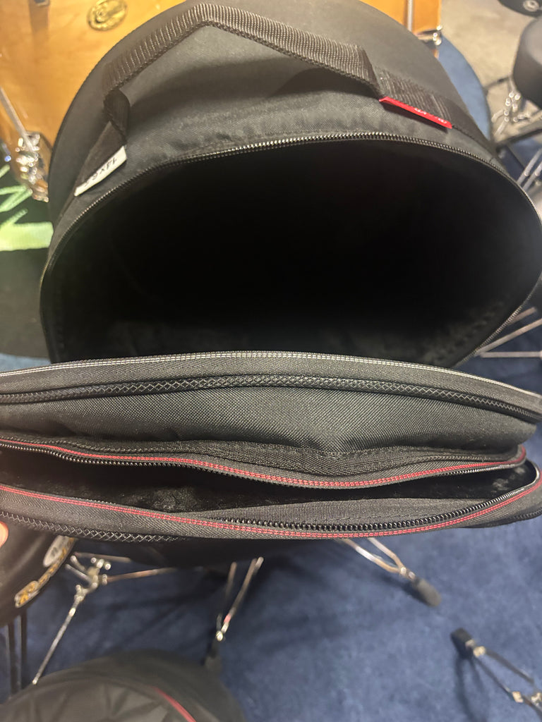 Road Runner "Boulevard" series snare drum bags | Drumming Deals